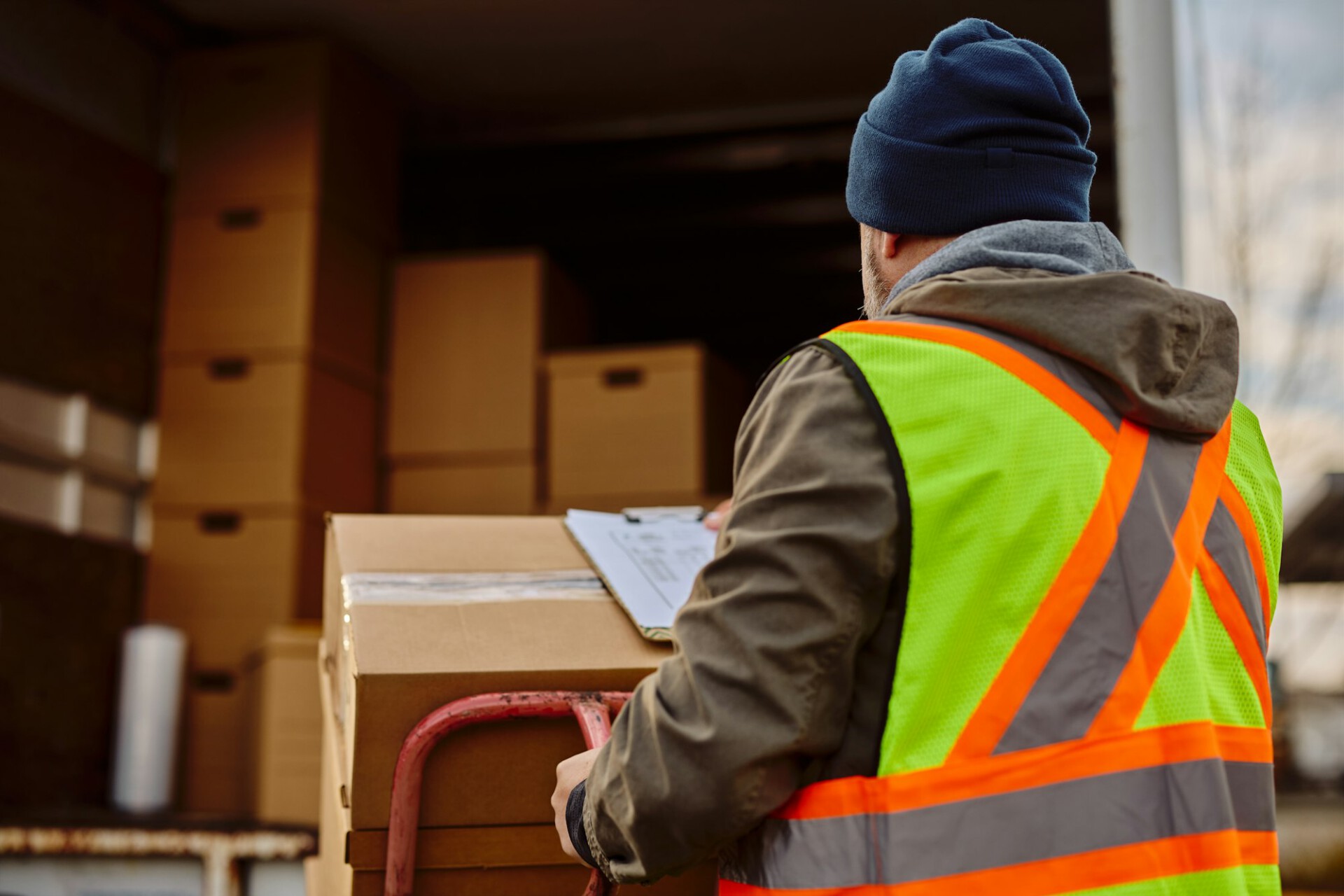 UPS Gurtmaß und Volumengewicht berechnen mit unserem Rechner